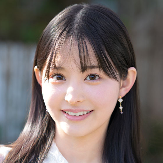 야마다 스즈나 (Yamada Suzuna, 山田鈴奈)